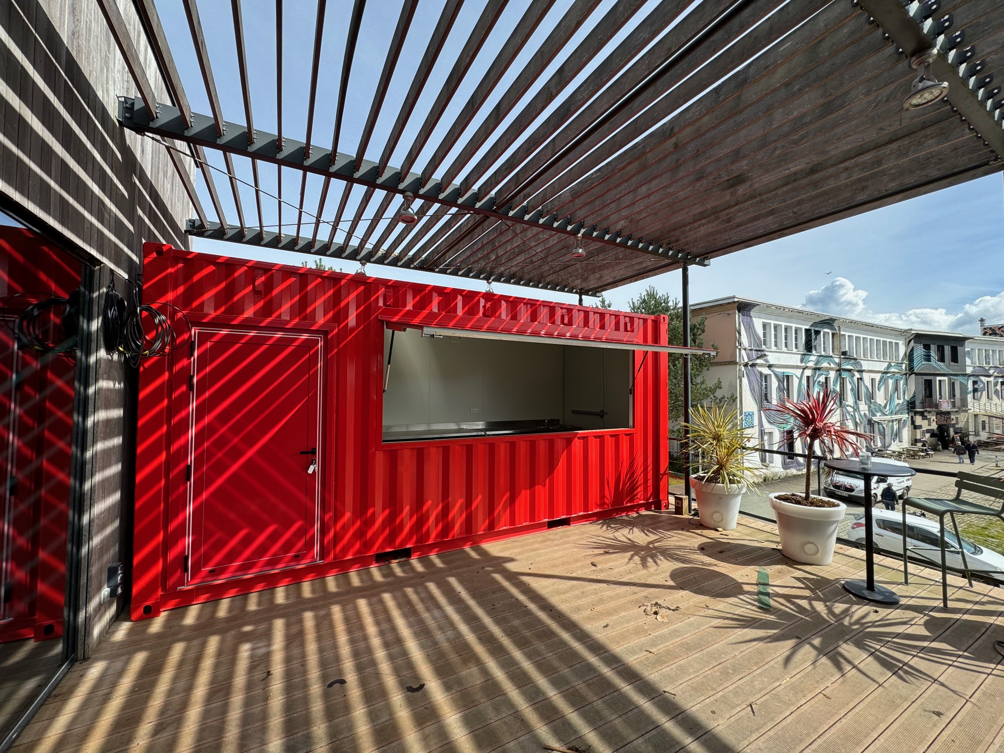 Un container restaurant qui en met plein la vue